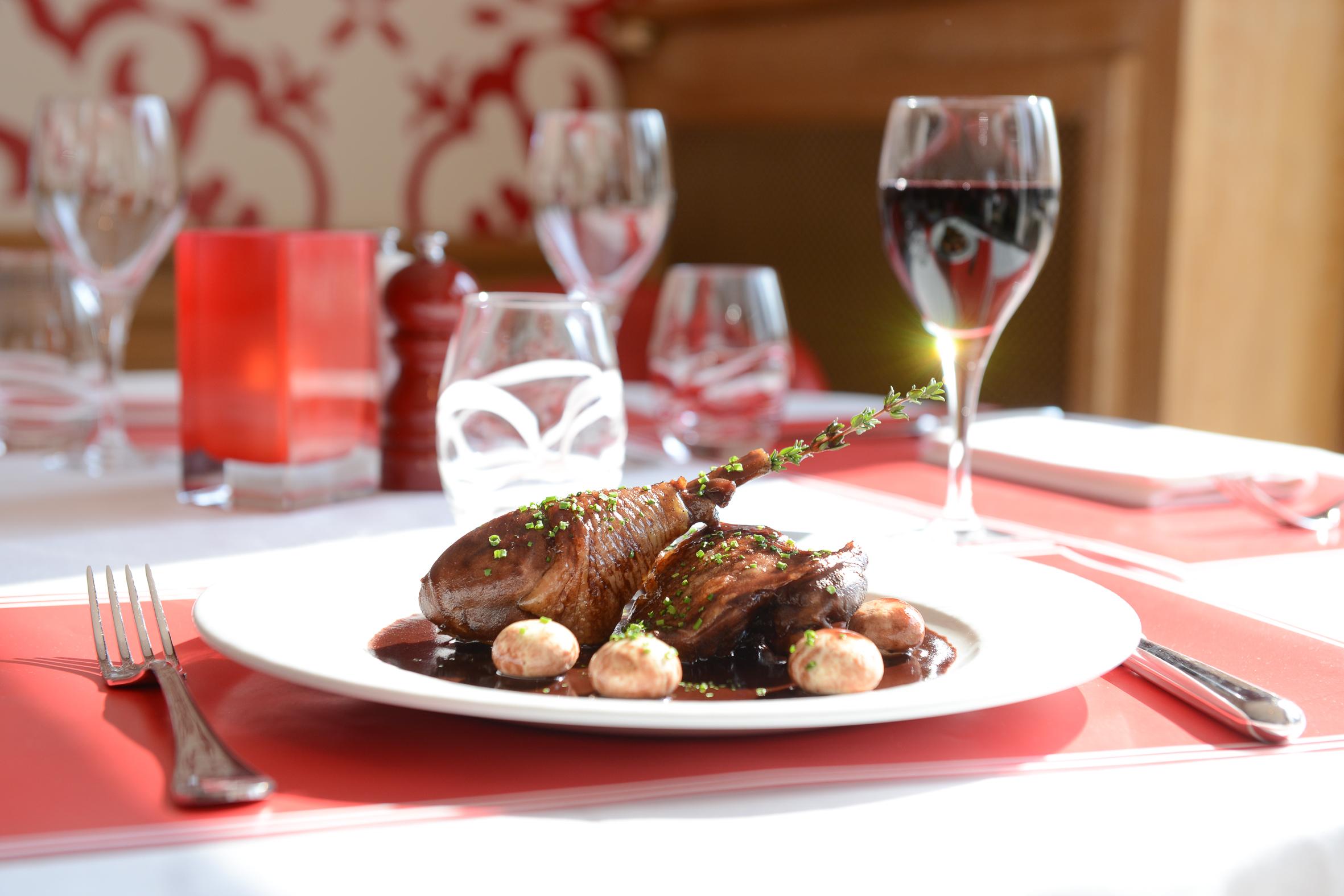 Escapade Gourmande dans les Vignes 2 plats Hors boissons au Rouge ...